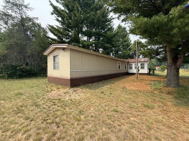 6661 S Tacoma St, Idlewild, MI 49642