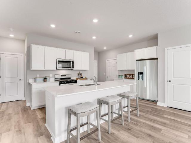 6662 th Street W
