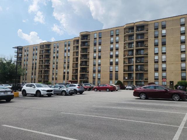 666 W Germantown Pike # 1618