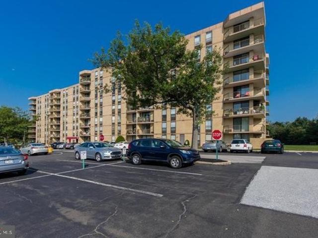 666 W Germantown Pike Apt 2801, Plymouth Meeting, PA 19462