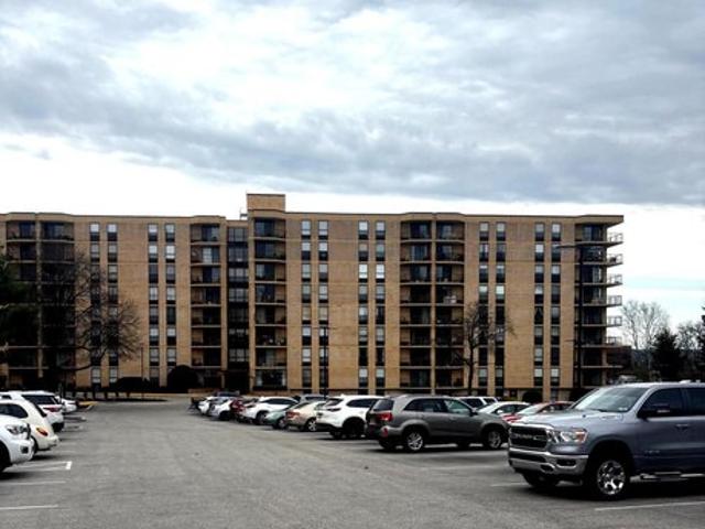 666 W Germantown Pike Apt 2321, Plymouth Meeting, PA 19462