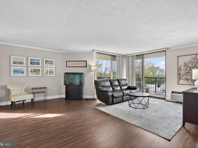 666 W Germantown Pike, Unit 2213, Plymouth Meeting, PA 19462 | MLS #PAMC2176