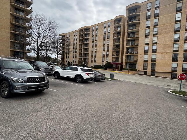 666 W Germantown Pike, Unit 2321, Plymouth Meeting, PA 19462 | MLS #PAMC2172 | Compass