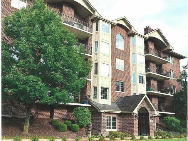 6675 S Cass Ave Unit 2A, Westmont, IL 60559