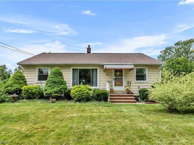 6676 Mackenzie Rd, North Olmsted, OH 44070