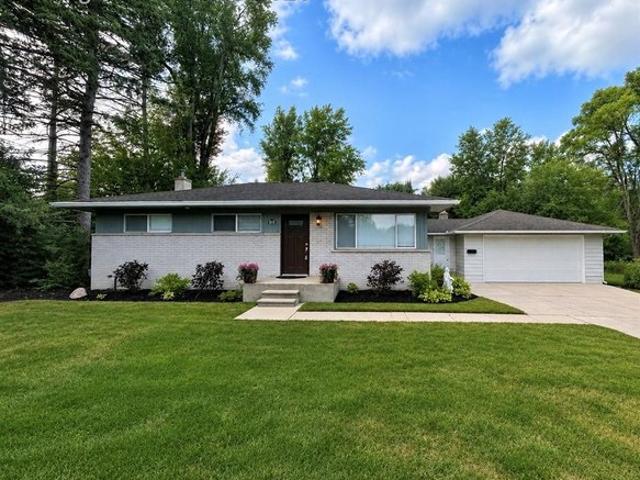 6676 Northview Dr, Independence, MI 48346