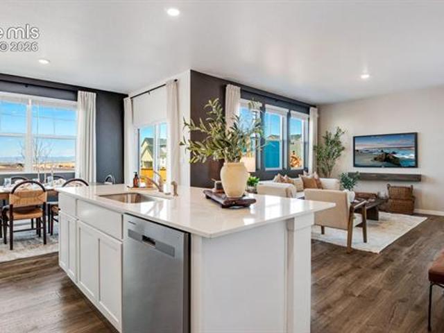 6676 Dragontail Terrace