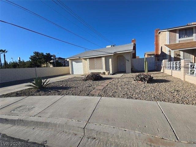 6676 Fredonia Dr, Las Vegas, NV 89108