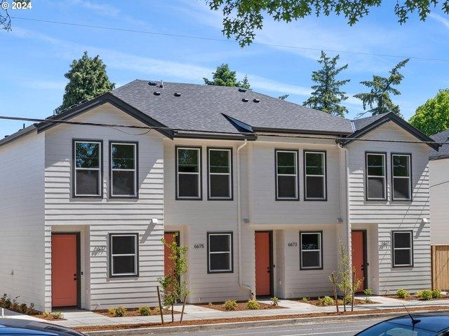 6677 N Fessenden St Unit 15, Portland, OR 97203