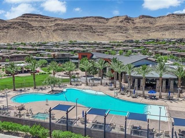 6677 Regency Stone Way, Las Vegas, NV 89148