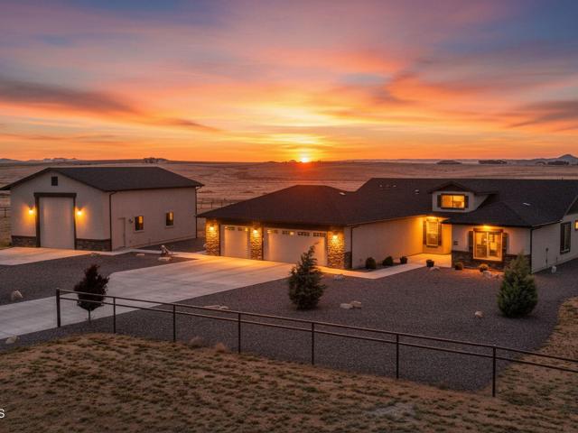 6678 Angelina Trl, Prescott Valley, AZ 86315 | MLS #1081 | Compass