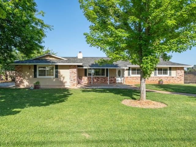 6679 Meadowlark Ln, Anderson, CA 96007
