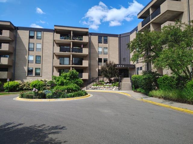 6670 Vernon Ave S Apt 407, Edina, MN 55436