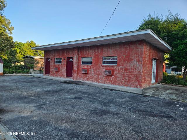 6672 Banbury Rd, Jacksonville, FL 32211 | MLS #2109 | Compass