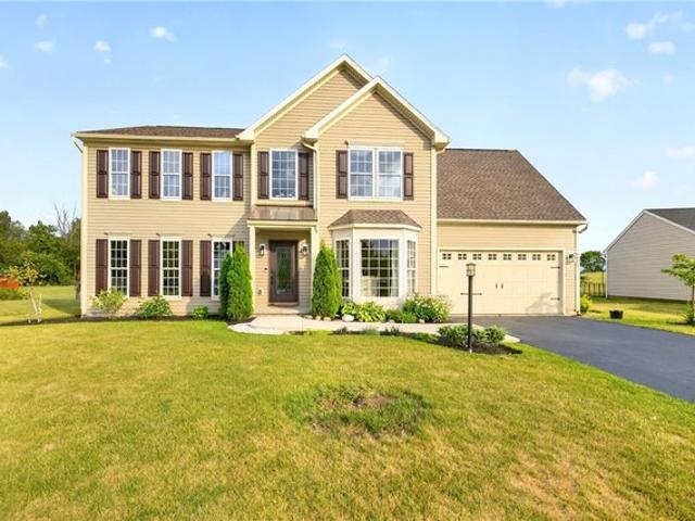 6672 Pond Side Cir, Victor, NY 14564