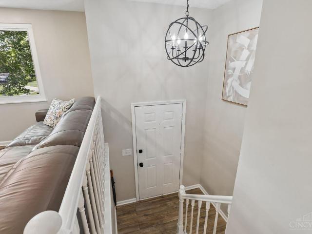 6673 Fernshire Court