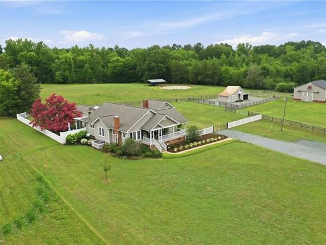 6673 S NC Highway 62, Burlington, NC 27215