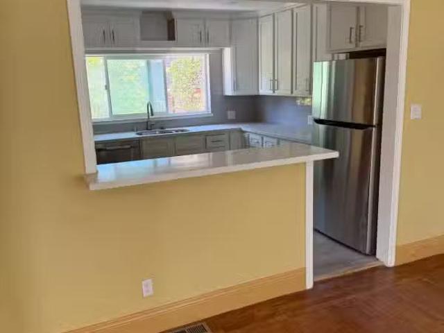 667 65th St #669, Oakland, CA 94609
