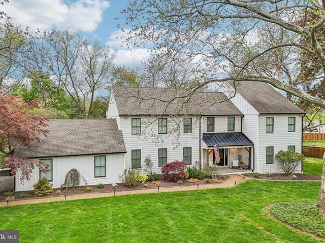 667 Colonel Dewees Rd, Wayne, PA 19087