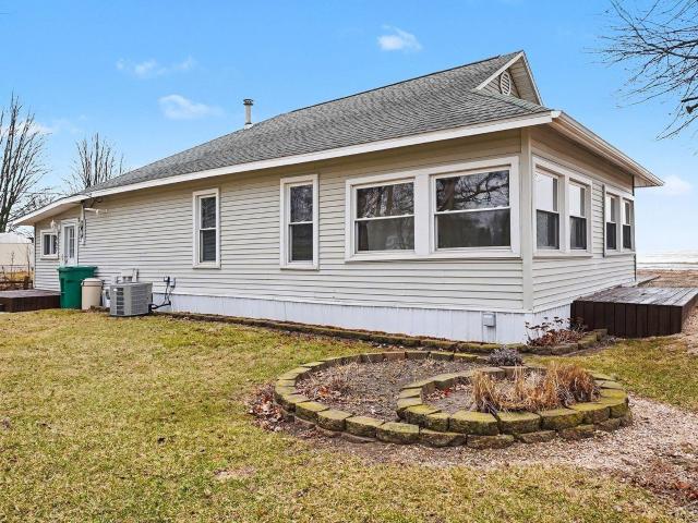 667 Bay Road