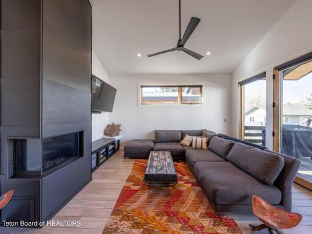667 E Kelly Ave, Jackson, WY 83001