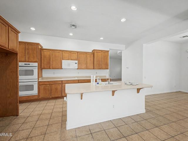 667 e riviera drive