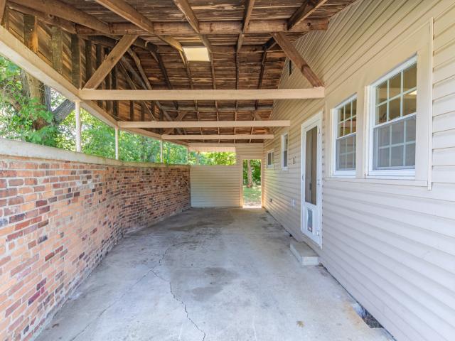 667 Franklin Ave