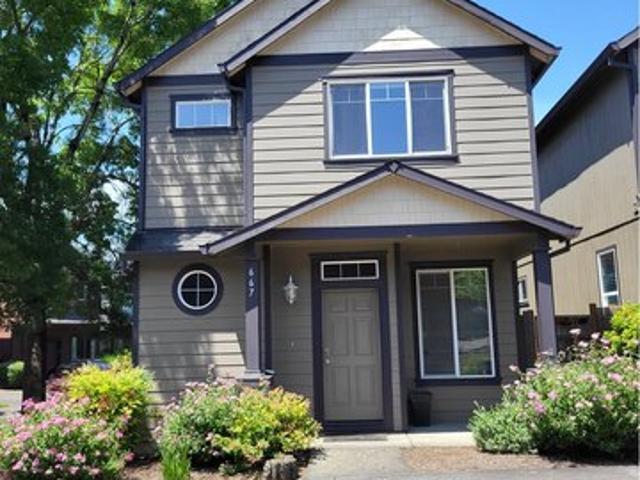 667 SE 5th Ave, Hillsboro, OR 97123