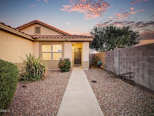 667 w kingman loop