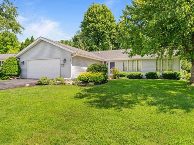667 Westport Dr, Rockton, IL 61072