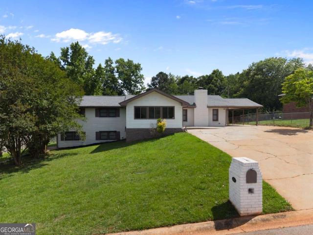 6684 Birch Road