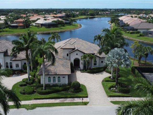 6685 Costa Cir, Naples, FL 34113