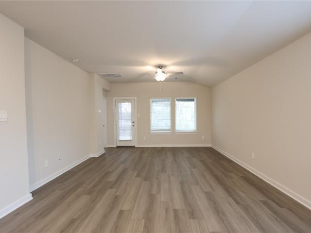 6686 Lahna Oak Drive