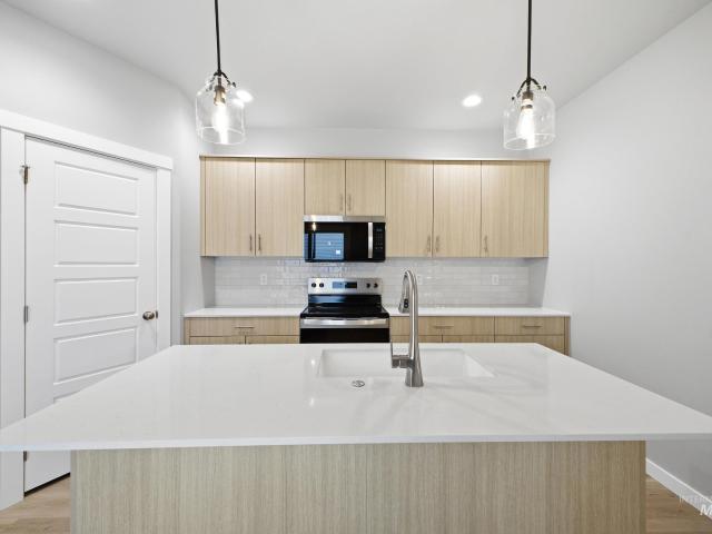 6686 W Redwood Creek Dr