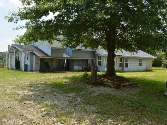 6687 Woods Pike
