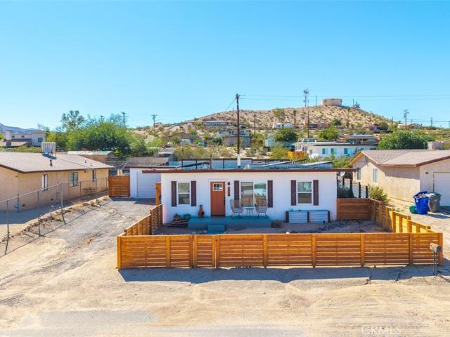 6688 Oasis Ave, Twentynine Palms, CA 92277 | MLS #OC25214 | Compass