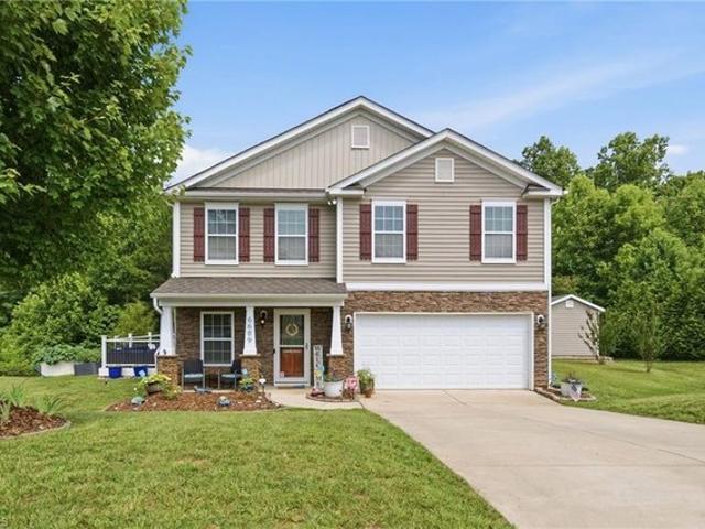 6689 Ridge Bluff Dr, Rural Hall, NC 27045