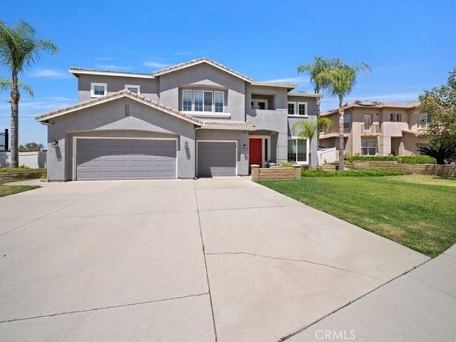 6680 Summertrail Pl, Highland, CA 92346