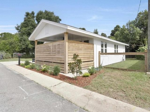 6682 Ravine St, Milton, FL 32570