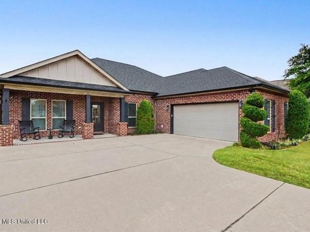 6682 Sugarcane Cir, Ocean Springs, MS 39564