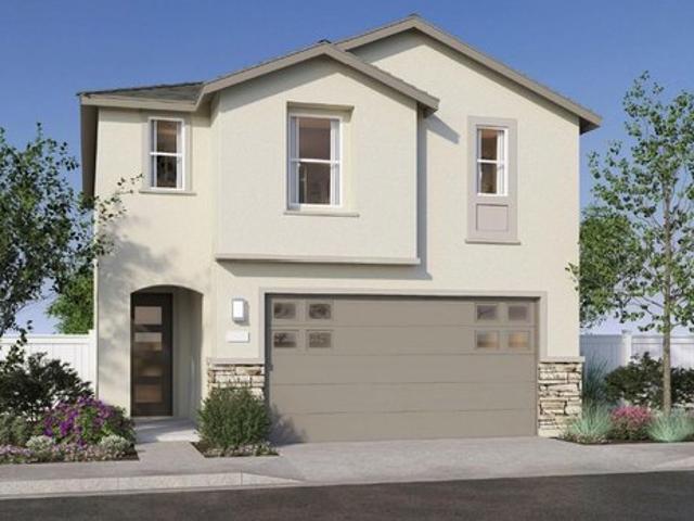6683 E Clingstone Dr, Fresno, CA 93727