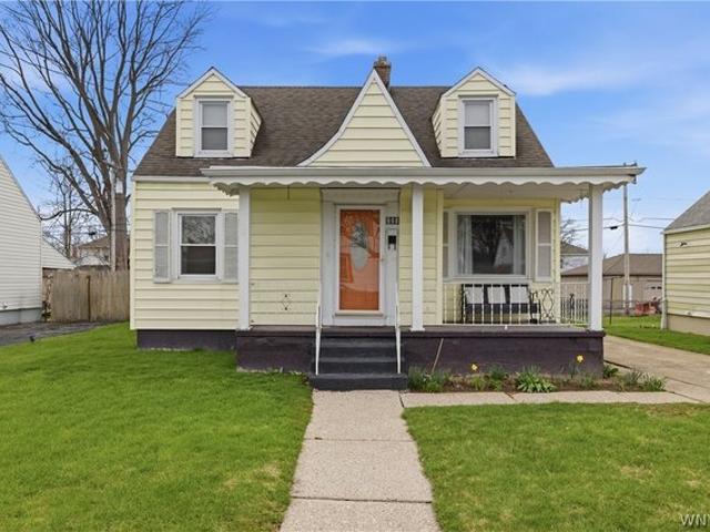 668 77th St, Niagara Falls, NY 14304