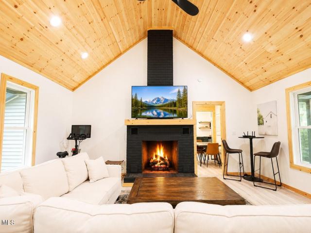 668 Beaver Pond Road