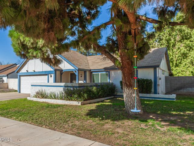 668 e estrella drive