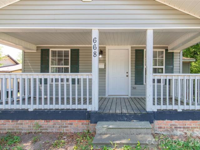 668 Izard Street
