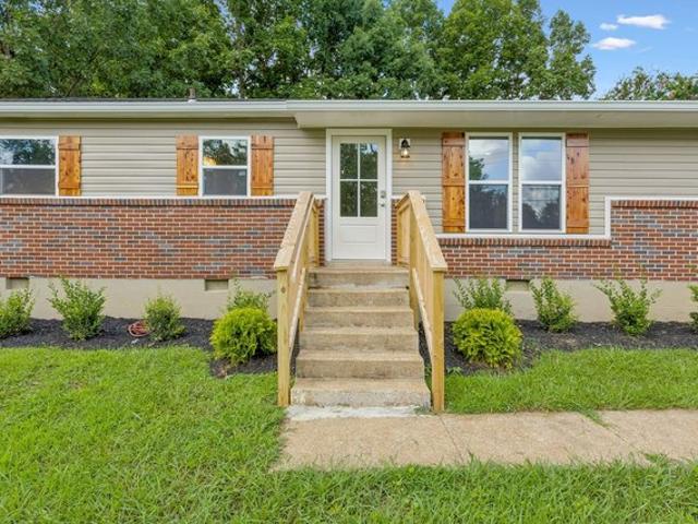 668 Jackson Ave, Lewisburg, TN 37091