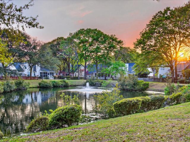 668 Majestic Oaks Drive