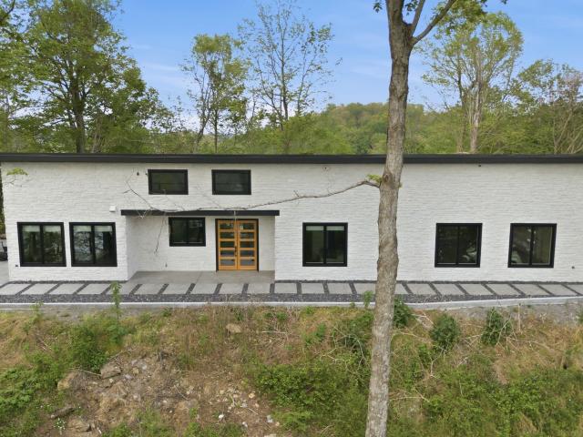 668 Seaton Drive