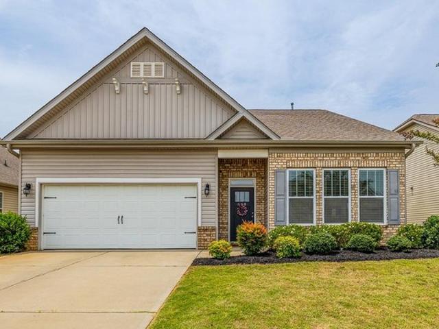 668 Ridgeville Crossing Dr, Inman, SC 29349