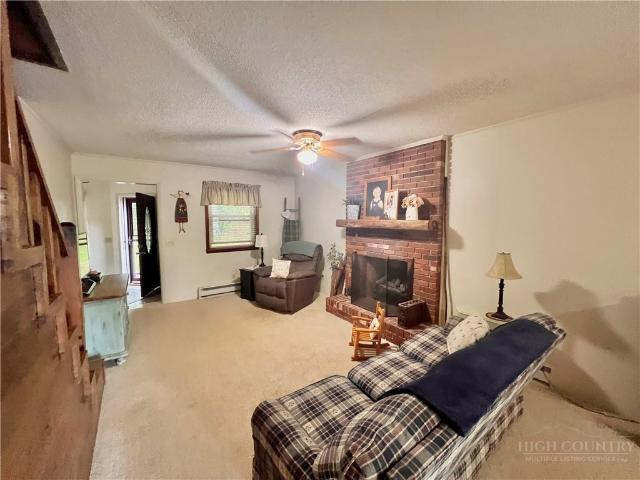 668 Will Vannoy Road